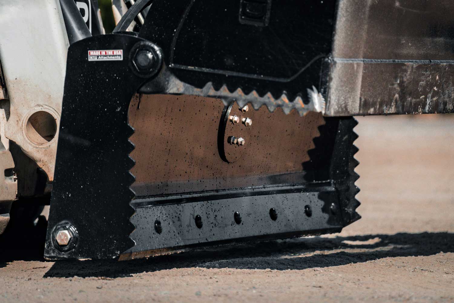 5 In 1 Bucket - CMP Attachments