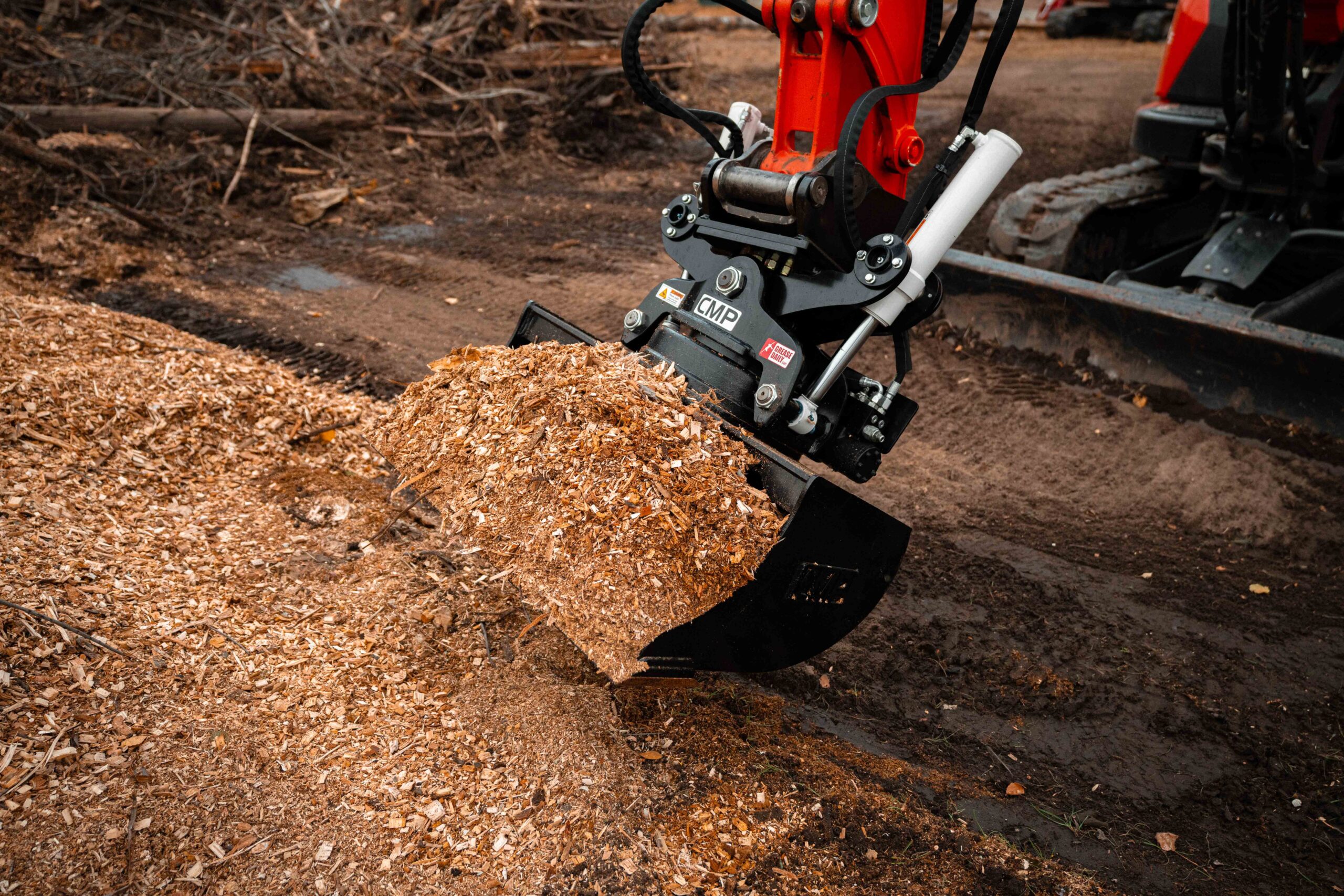 Modular Tilt Rotate Bucket - CMP Attachments